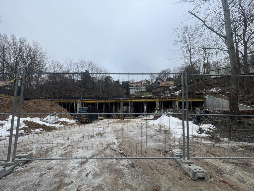 River flow - undergoing - Citify